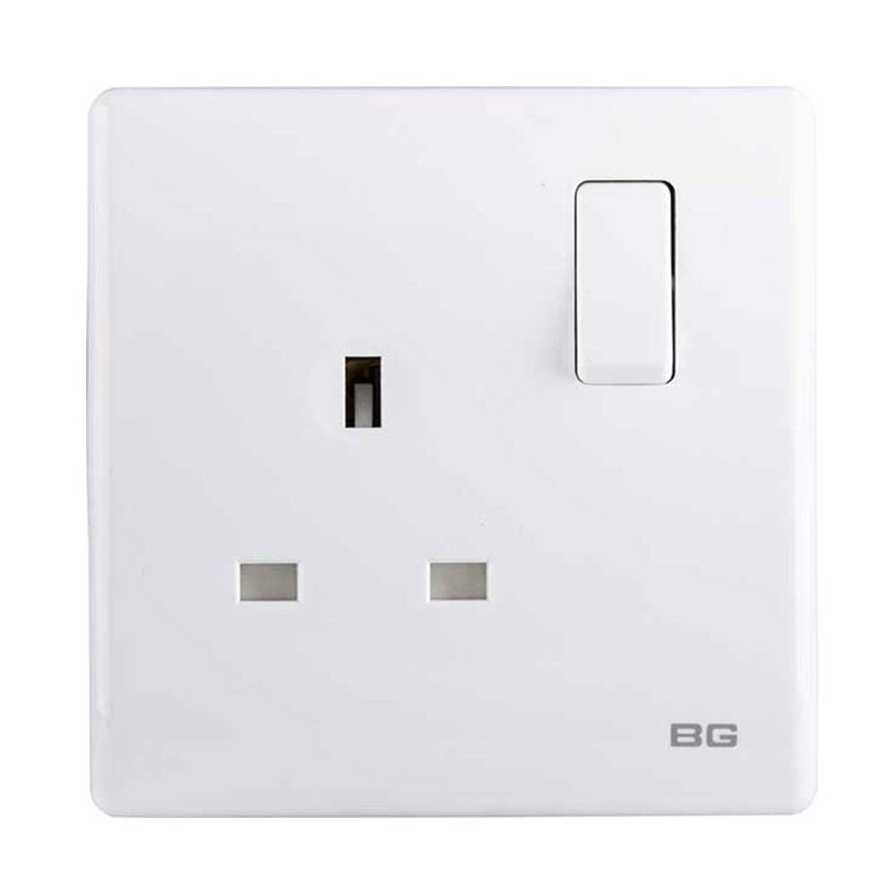 British General 1-Gang Single 13Amp Switched Type-G Socket Outlet Power ...