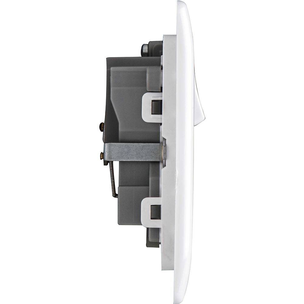 British General 1-Gang Single 13Amp Switched Type-G Socket Outlet Power ...