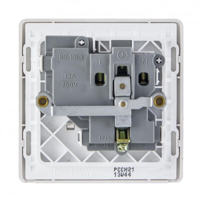 British General 1-Gang Single 13Amp Switched Type-G Socket Outlet Power ...